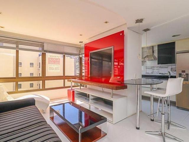 VENDA EXCELENTE 1 DORM CHURRASQUEIRA, INFRA COM ROOFTOP E PISCINA JUNTO AO PARCÃ