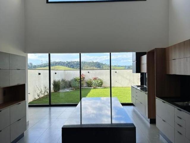 VENDA Excelente casa no bairro Asturias!