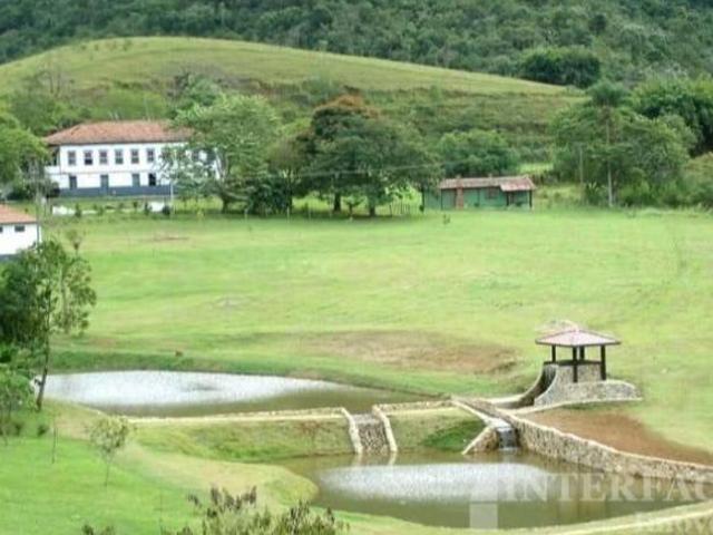 Venda Fazenda Histórica de 1832 com 1.333,100m² no vale do Paraíba