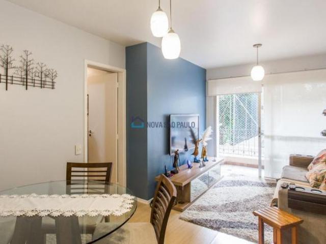 Venda. Itaim Bibi. Apartamento com 76m². 2 quartos. 1 vaga