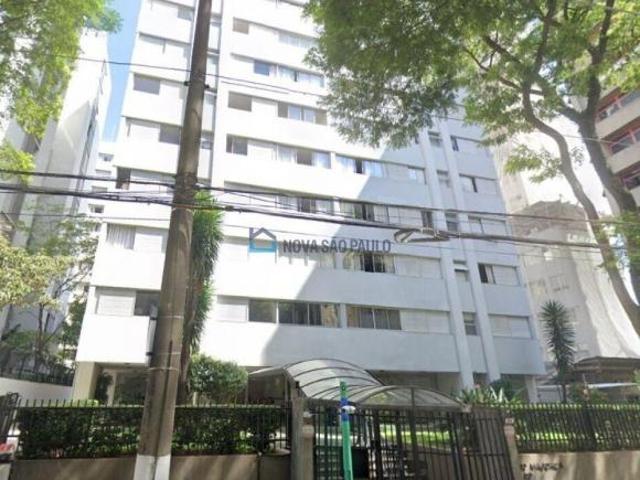Venda. Itaim Bibi. Apartamento com 112M². 3 quartos. 1 vaga