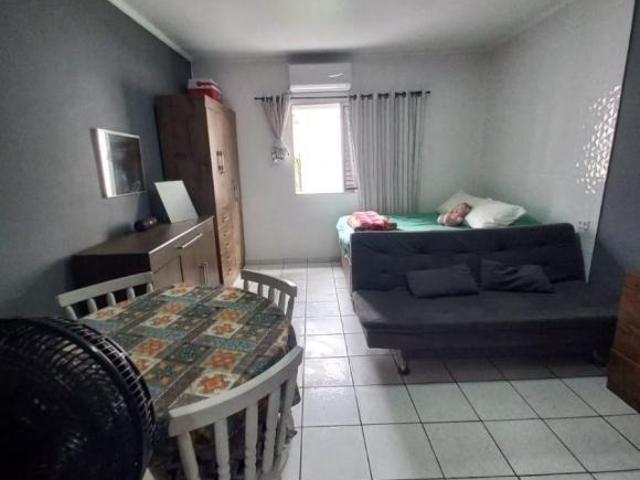 VENDA KITÃO NA QUADRA DA PRAIA GUILHERMINA PG