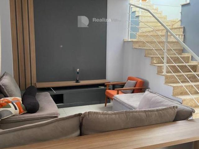 Venda lindo Sobrado em condomínio fechado com 119,00 m², 3 dormitório s, 2 vaga s. Taubaté
