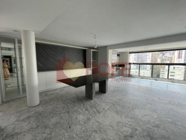 VENDA Maison Louise Jardins | 215m² | 2 Suítes | 3 Vagas | Lazer Completo