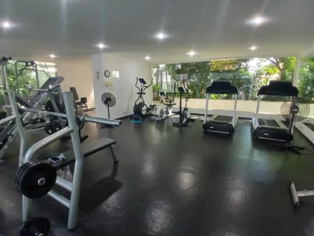 Venda. Moema. Cobertura com 264m², 4 quartos, 1 suíte. 2 vagas