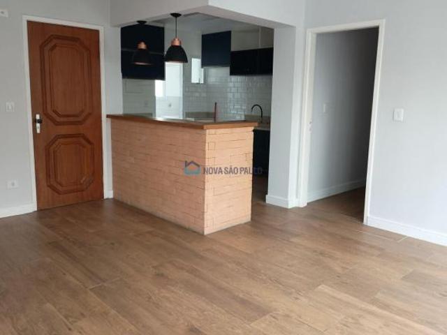 Venda. Moema Pássaros. Apartamento com 90m². 3 dormitórios. 1 vaga