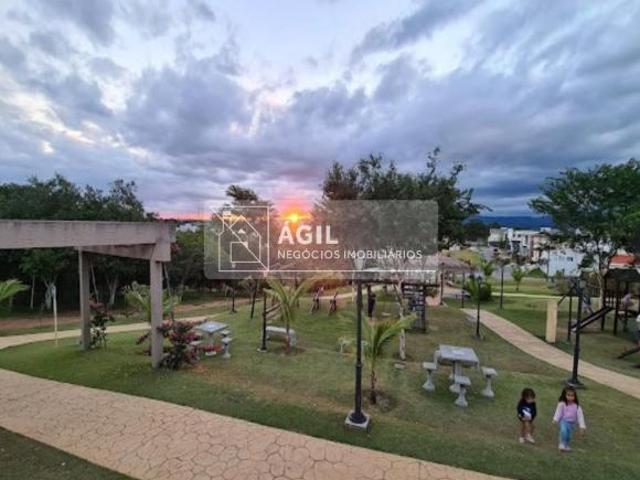 Venda no Terras do Vale com 3 dormitórios com suíte Entre São José dos Campos e Caçapava SP