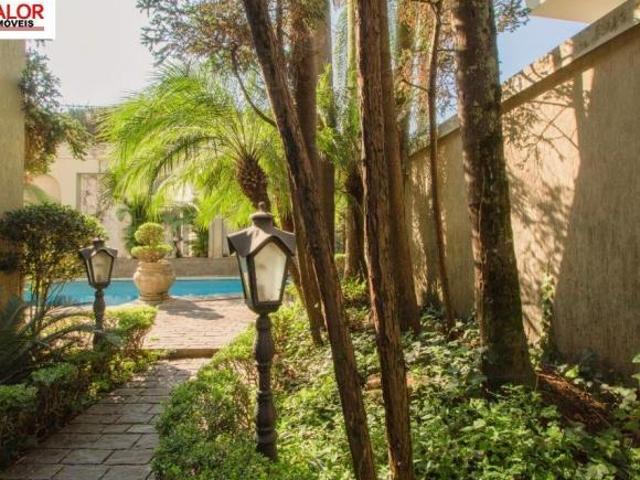 VENDA NO JARDIM GUEDALA Casa para Venda Jardim Guedala, São Paulo Linda casa com projeto do renom