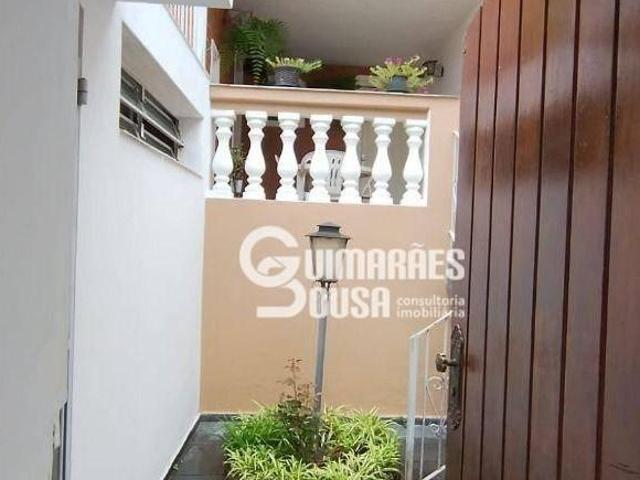 VENDA: Oportunidade: casa bem distribuída e com potencial em bairro consolidado em Jundiaí