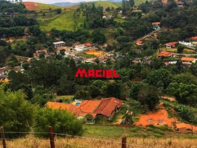 Venda ou troca chácara no bairro Sertãozinho em SJCampos
