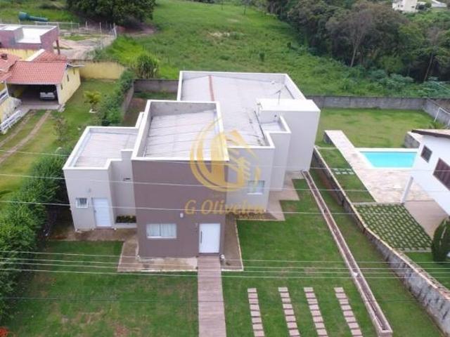 Venda ou Locação Casa em Condomínio, 3 Quartos, 1 Suíte, 4 Vagas, A/C 241m² A/T 840 m2