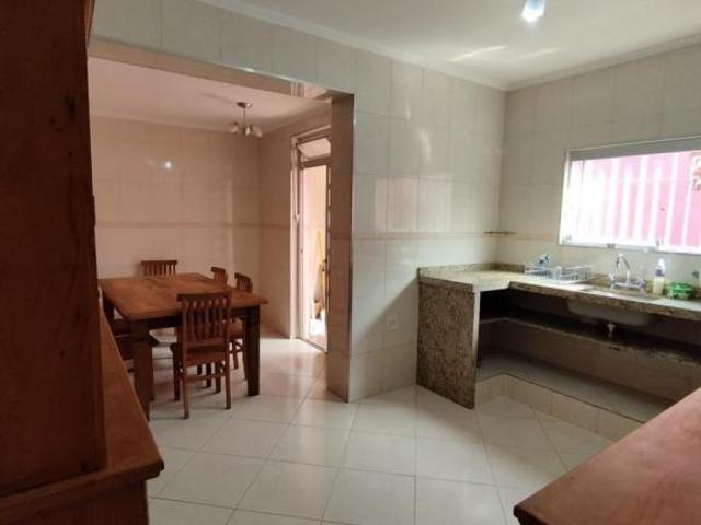 Venda ou Locação: Casa em São Paulo, Vila Liviero: 4 quartos, 2 banheiros, 2 vagas, 295m² de área