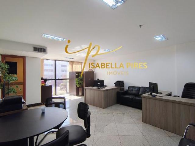 VENDA Sala comercial vaga coberta, localização privilegiada SIG Quadra 04