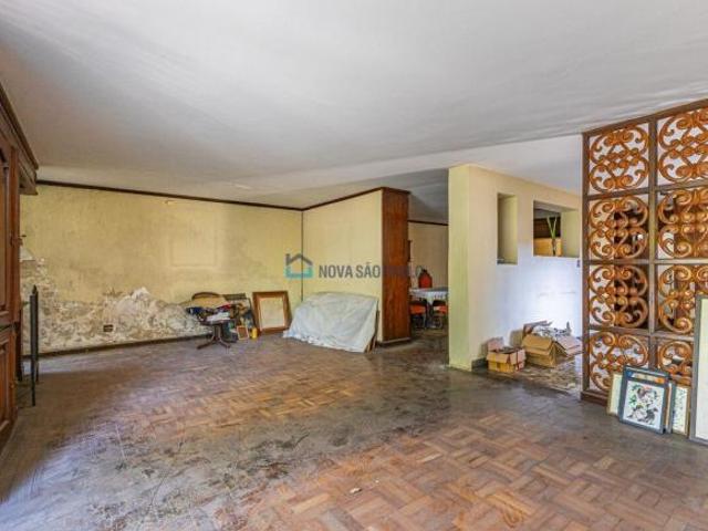 Venda Sobrado Moema 350 m² 04 quartos 01 suíte 05 vagas Próximo ao Shopping Ibirapuera