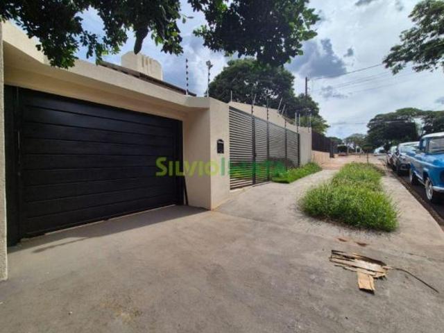 VENDA | Sobrado, com 4 dormitórios em Jardim Guaporé, Maringá