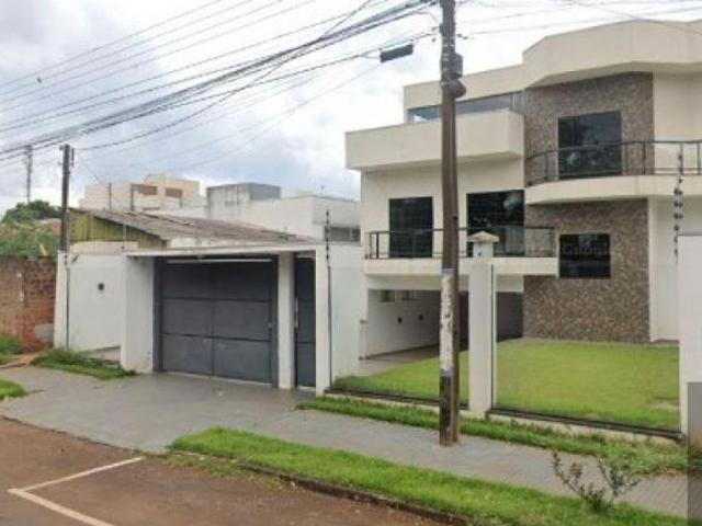 VENDA | Sobrado, com 4 dormitórios em Jardim Lar Paraná, Campo Mourão