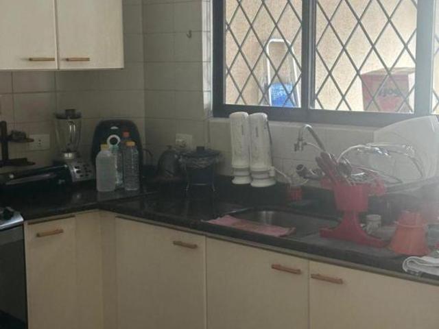 VENDA | Sobrado, com 4 dormitórios em Parque Residencial Cidade Nova, Maringá