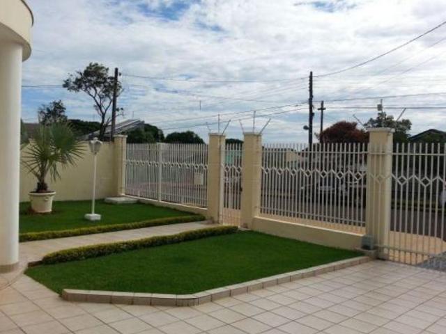 VENDA | Sobrado, com 1 dormitórios em Vila Progresso, Maringá