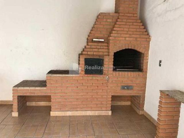 Sobrado à venda em Taubaté, Granja Daniel, com 3 quartos, com 250 m²