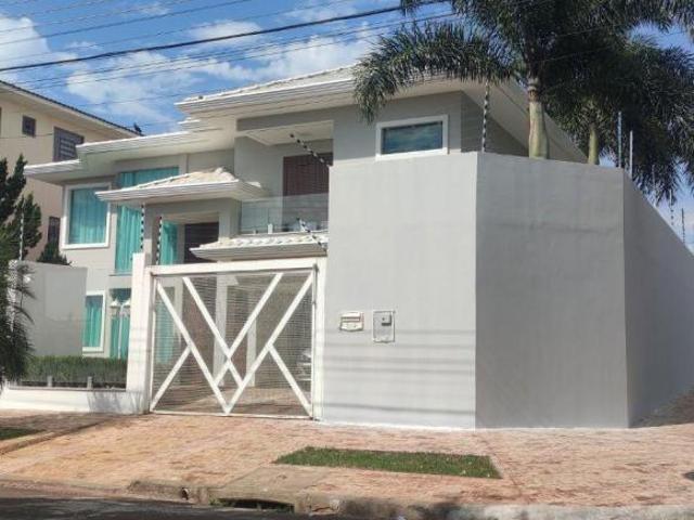 VENDA | Sobrado, com 3 dormitórios em Jardim Ipanema, Maringá
