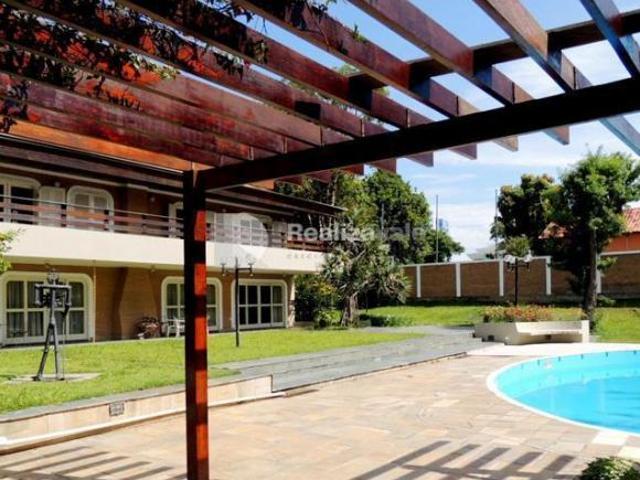 Sobrado à venda em São José dos Campos, Bosque dos Eucaliptos, com 5 quartos, com 3.24 m²
