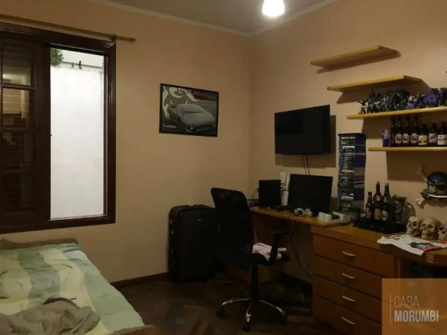 Venda Sobrado de 200m2 com 03 suítes, 02 vagas de garagem no bairro Morumbi