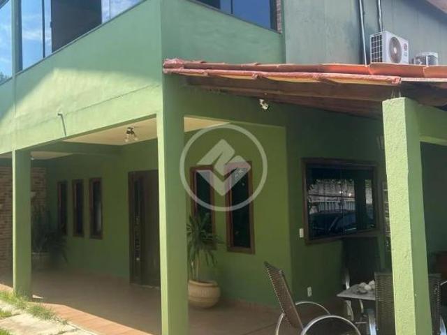Venda Sobrado de 353m2 com 5 quartos sendo uma suíte no valor de R$ 1.000.000,00