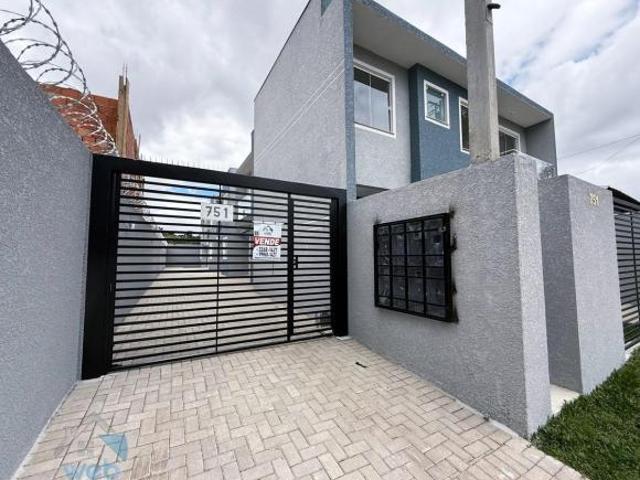 Venda sobrado, três quartos, churrasqueira, porcelanato, lavabo, garagem coberta