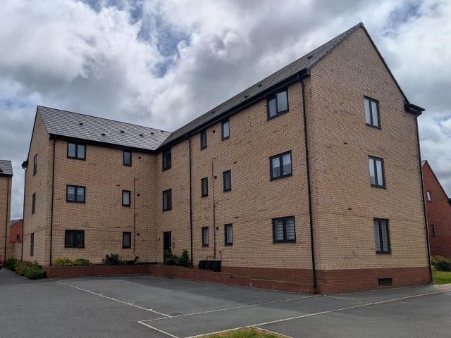 Vendace Road, Solihull, 8 B90, 2 bed flat to rent, £1,300 pcm | PrimeLocation