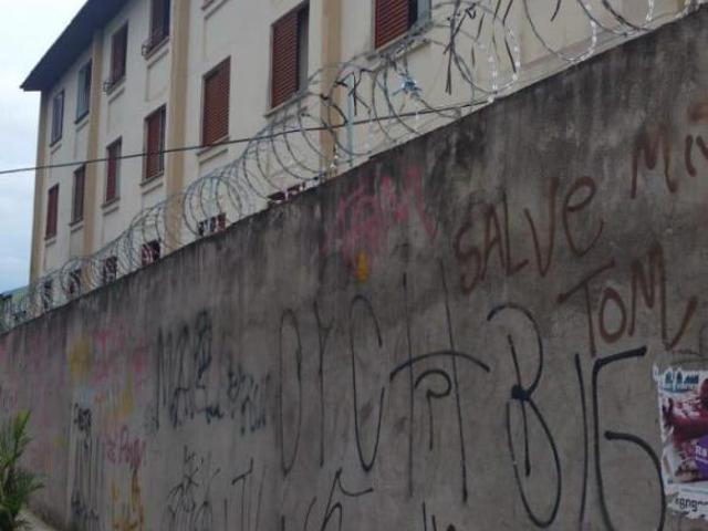 VENDE UM APARTAMENTO NA COHAB SÃO BENTO
