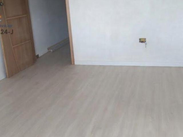 Vende um Belo Sobrado Novo no Jd Colegio, Captado em 14/07/2026