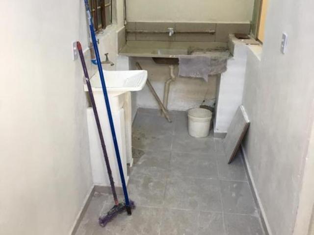 Vende um casa jardim S.Manoel