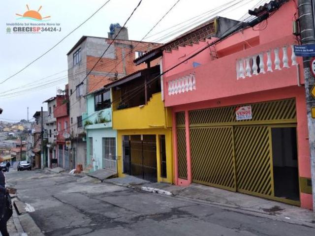 Vende um lindo sobrado, captado 17/03/2026