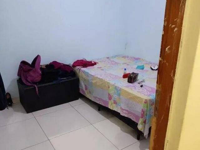 Vende uma casa