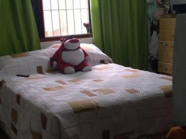 Vende uma Bela Casa no Paque Ferrnanda, 09/03/2026