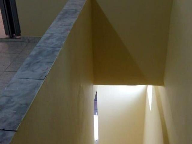 VENDE UMA LINDA CASA COM 4 COMODOS