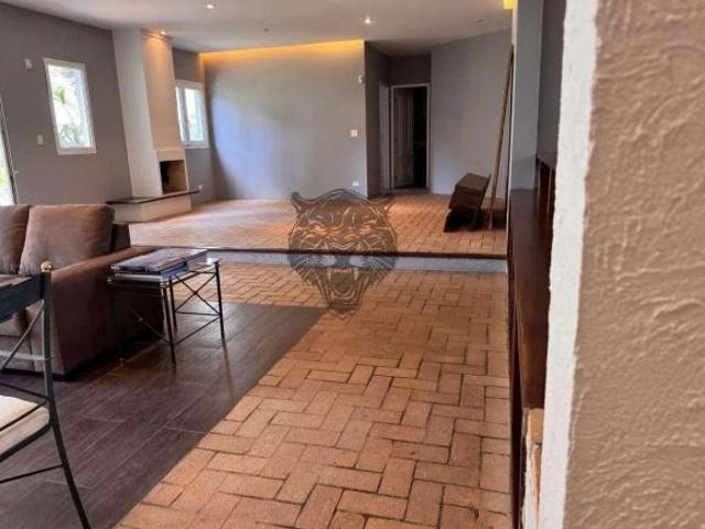 Vende/ Aluga Casa Alto de Pinheiros 304 M² 3 Suites 6 Vagas
