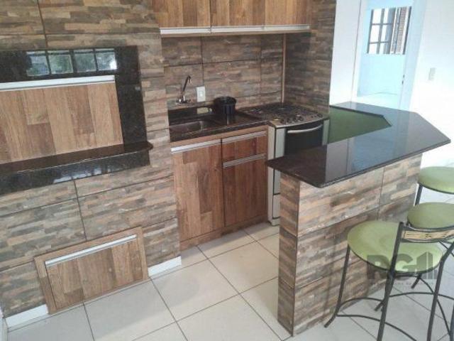 Vende ap. duplex, 2 dormitórios, 1 suíte, closet, ar split, salão de festa