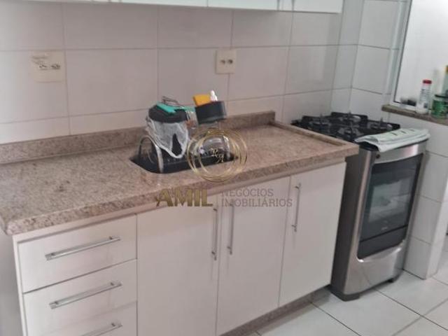 VENDE Apartamento 104m2 / 03 dormitórios / 03 banheiros / Taubaté / SP
