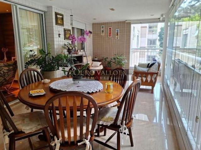 Vende apartamento 141m² 3 suítes com Varanda Gourmet na Mooca