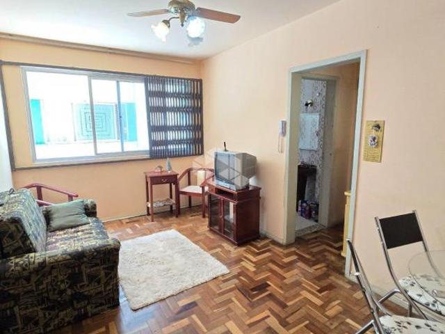 VENDE APARTAMENTO 1 DORMITÓRIO SEM VAGA MENINO DEUS