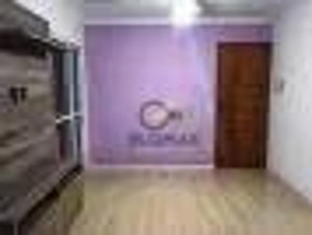 Vende Apartamento 2 quartos, 1 banheiro, 1 vaga, Sacada Condomínio Solar das Camélias Jd. Sil