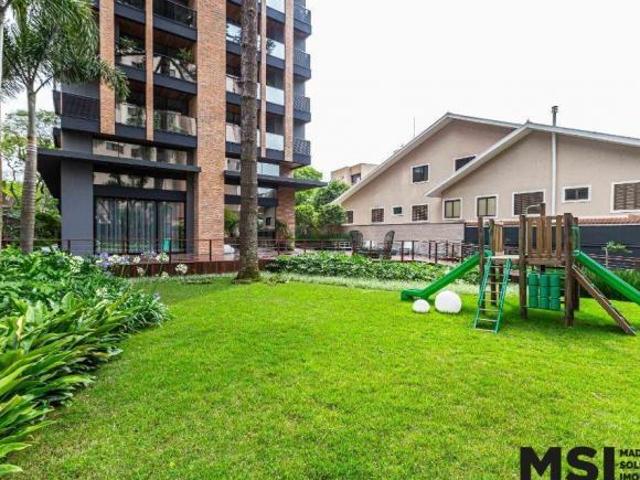 VENDE APARTAMENTO 2 QUARTOS COM SUÍTE BIGORRILHO/CHAMPAGNAT