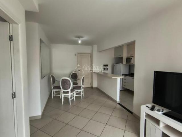 Vende apartamento 2 quartos mobiliado no Cambuí Campinas SP