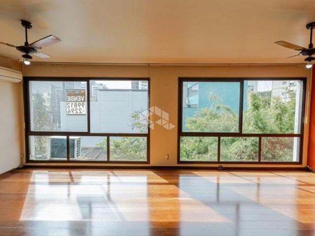 Vende apartamento 3 quartos e 3 vagas no Mont&apos  Serrat