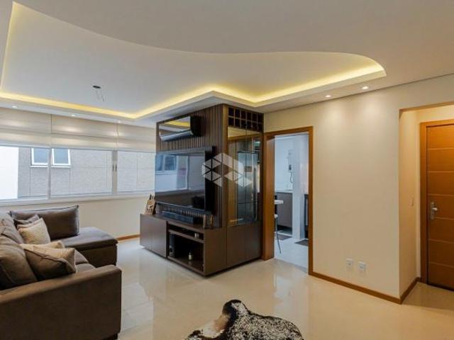 VENDE APARTAMENTO COM 2 DORMITÓRIOS COM VAGA MENINO DEUS
