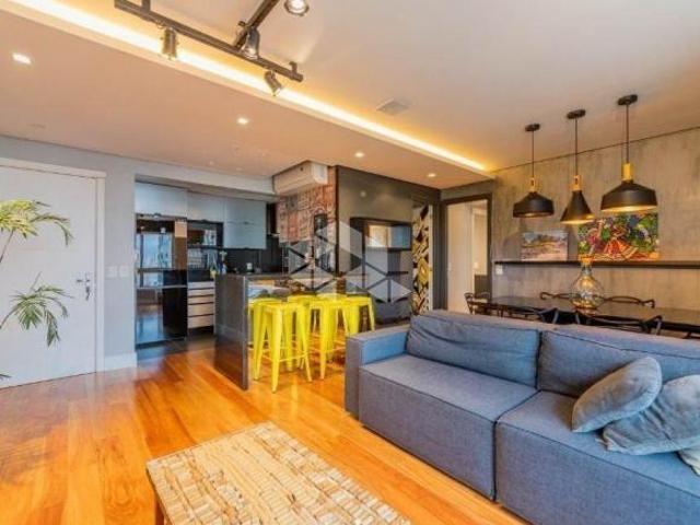 Vende apartamento com 2 quartos e 2 vagas junto ao Zaffari Higienópolis