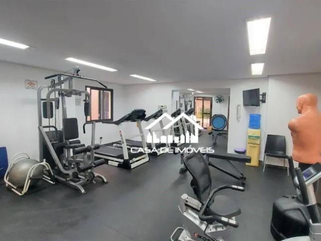 Vende apartamento com 80m², sala ampliada, 2 dormitórios, varanda com churrasqueira e 2 vagas, próxi