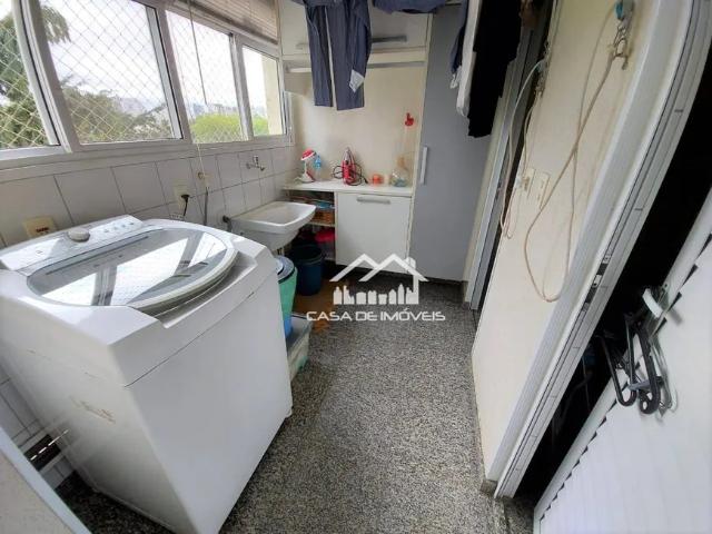 Vende apartamento de 130m² com varanda gourmet e vista para o parque Burle Marx