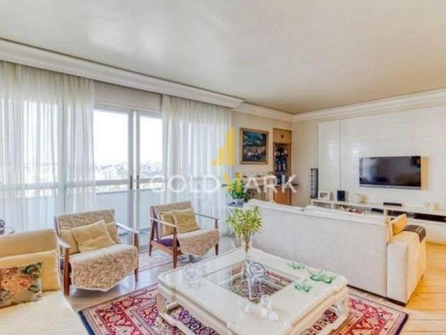 Vende Apartamento Moema 178 metros 4 suítes 4 garagens condomínio clube